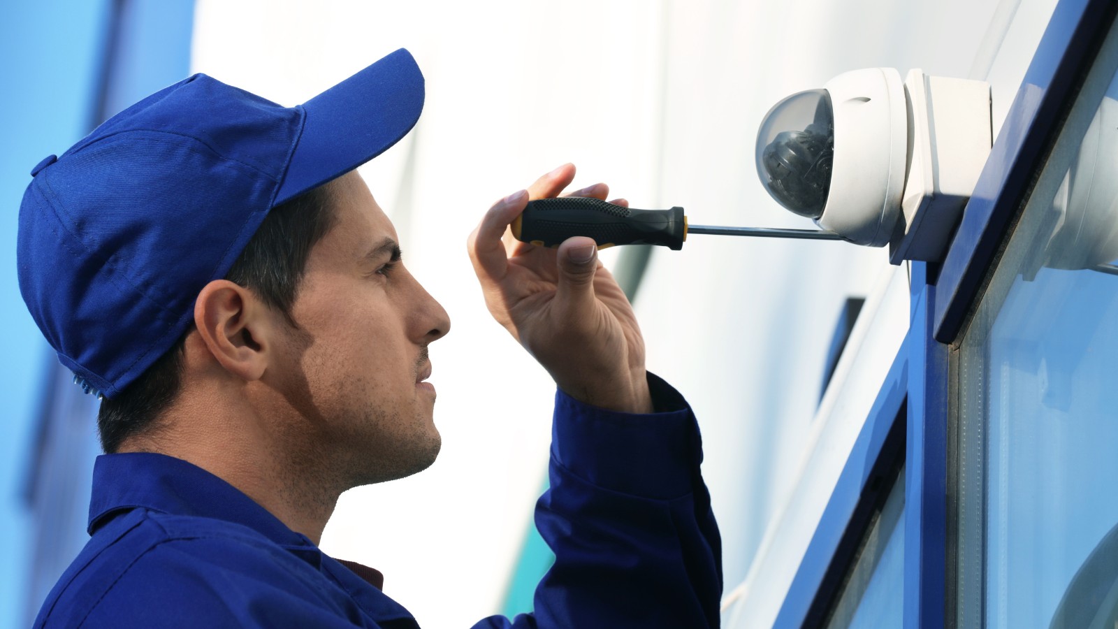 Improving Railway Construction Safety with CCTV Technology | Tigernix ...